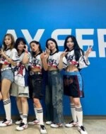 Blue Star Patches Jeans | Dahyun - Twice - Fashion Chingu