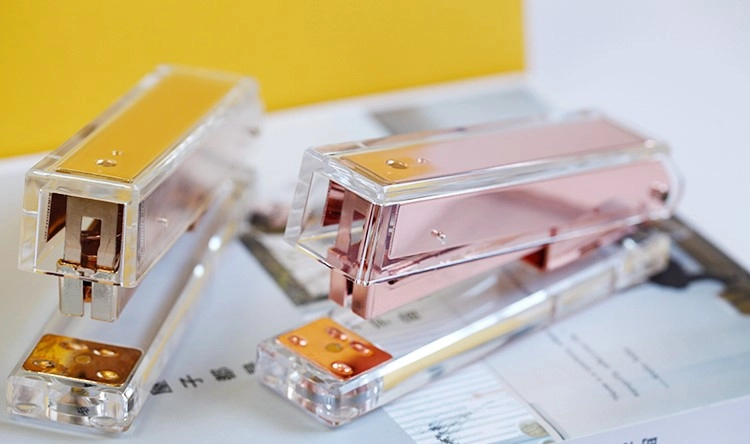 Clear Acrylic Stapler | The Other Aesthetic