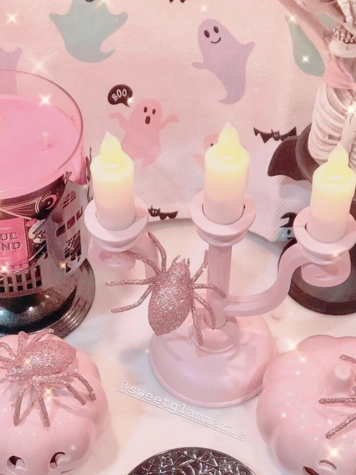 A Guide to Pastel Halloween Decor (+ Inspo) | The Other Aesthetic