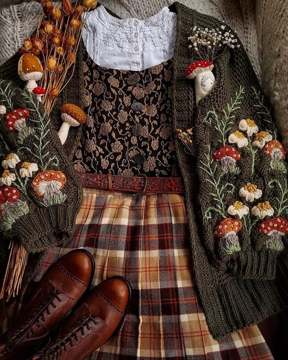 How to Style Goblincore for each Season: Essential Pieces for Summer to ...